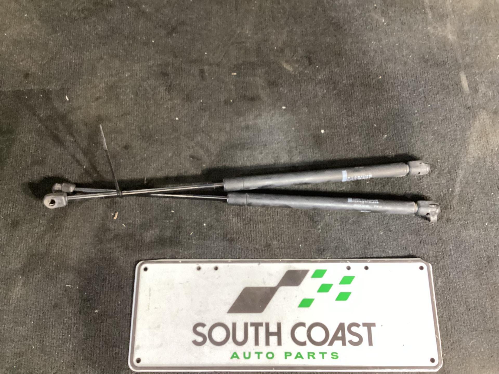 Holden Commodore Bonnet Gas Strut – SC Auto Parts