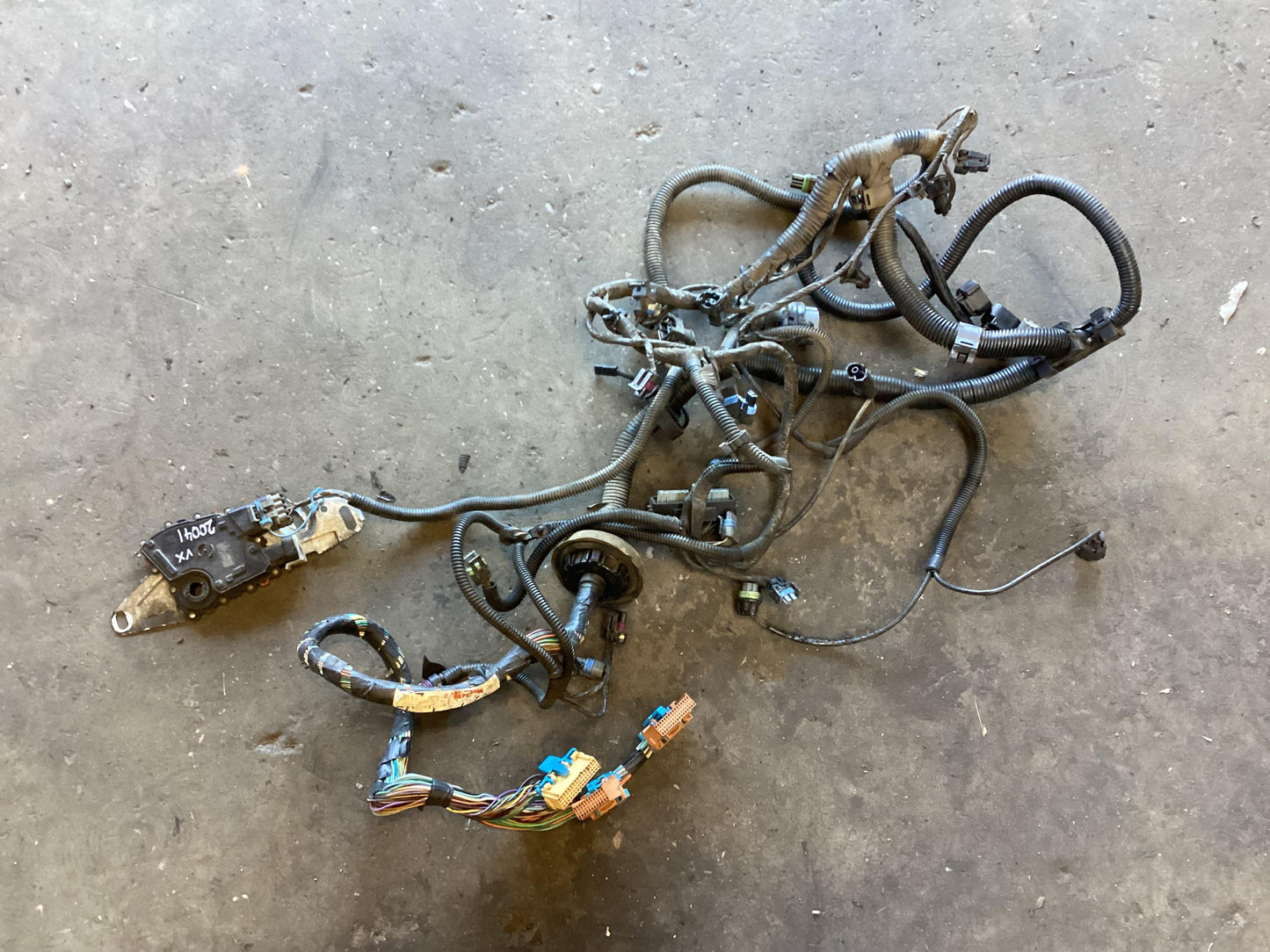 2000 - 2002 Holden Commodore VX Engine Wiring Harness 92113062 – SC ...