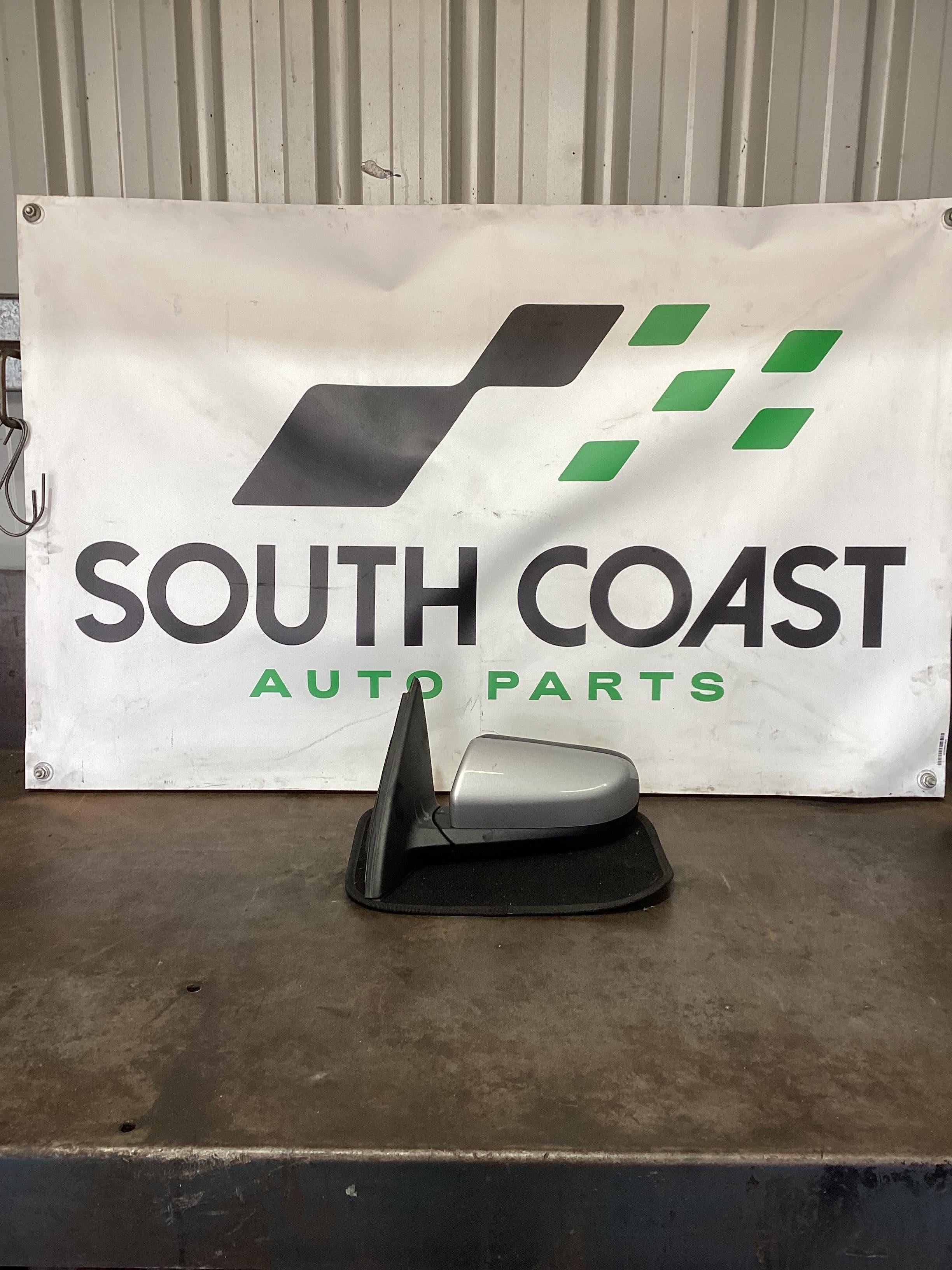 Holden Commodore VY Left Door Mirror – SC Auto Parts