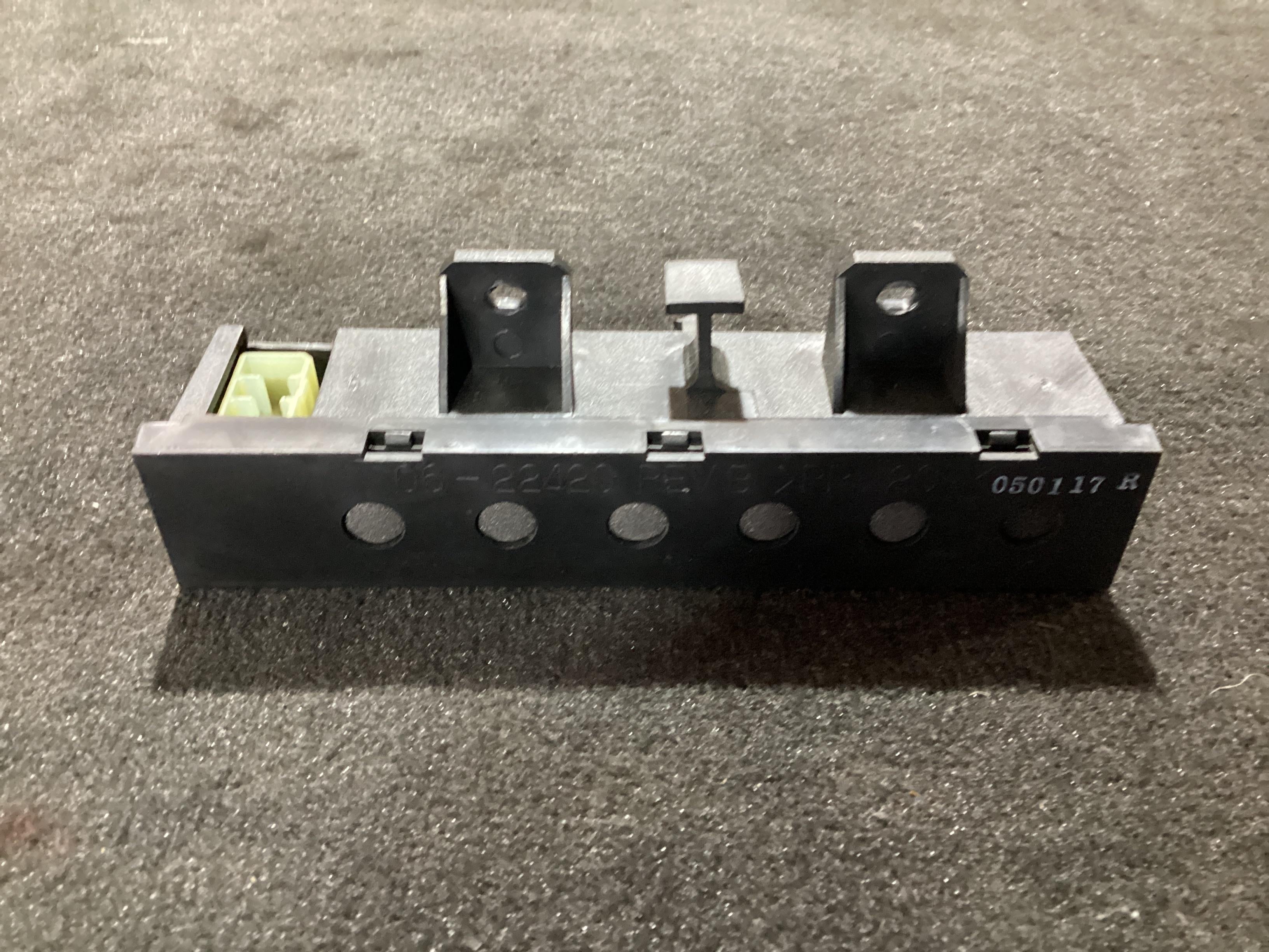 2005, Holden, Commodore, Commodore, climate control vacuum block – SC ...