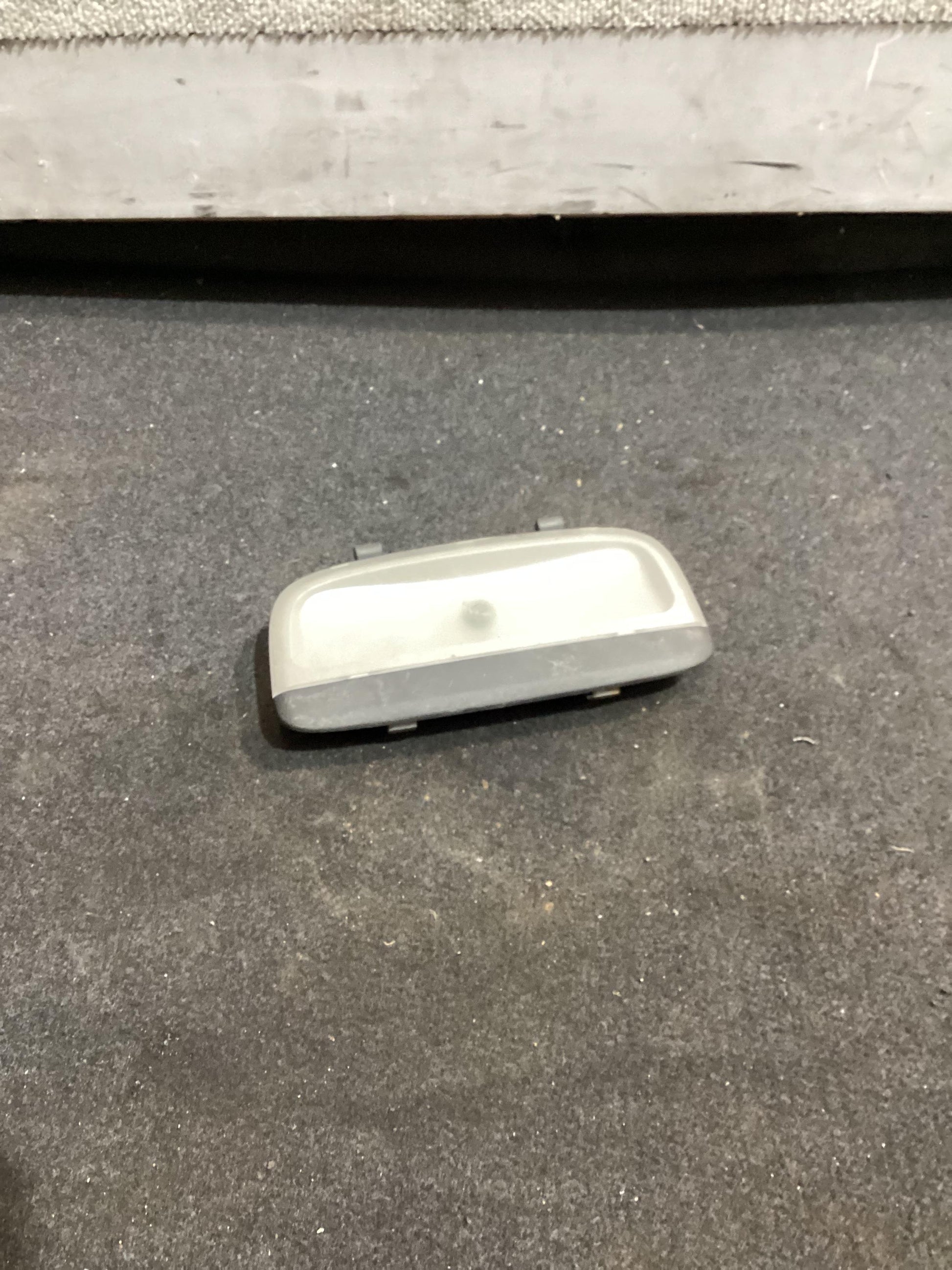 2006 - 2010 Holden Commodore VE Map Light – SC Auto Parts